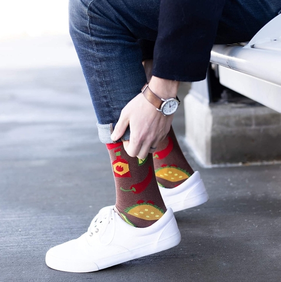 unbranded | Accessories | Funny Socks Mens Womens Gift If You Can Read ...